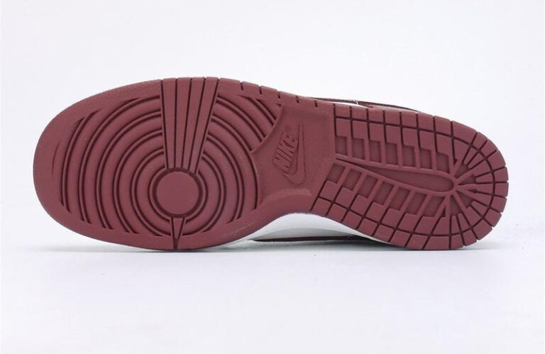 Tênis Nike SB Low Dunk Blood - Sportset